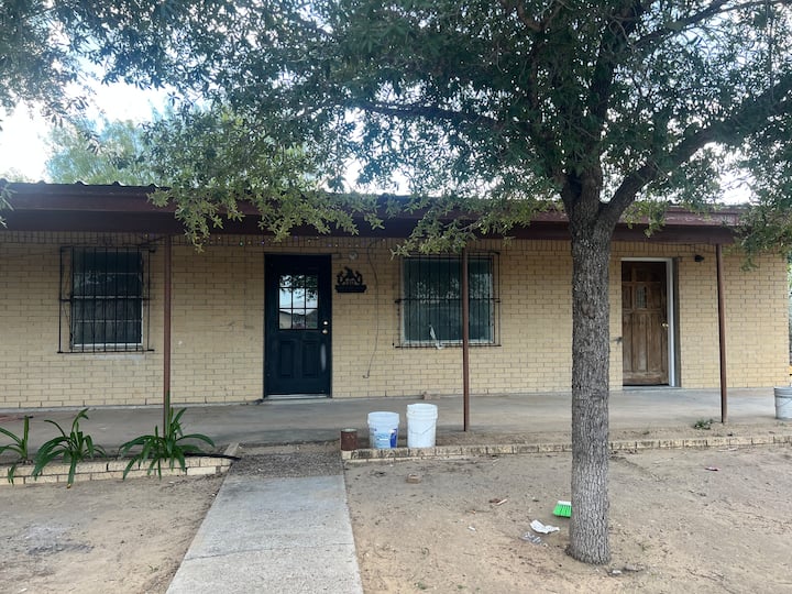 Home In Zapata. Tx
Little Nest By Falcon Lake - Las Palmas, TX