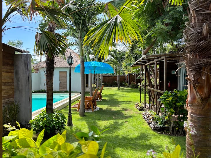 Group Stay | Pools, Kitchen & 5 Wow! Bungalows - Sanur