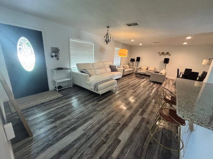 Abrigo Del Altísimo - United States