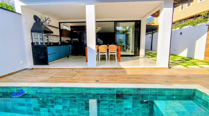 Brand New Upscale Home W/ Pool & Bbq Varanda - São Sebastião