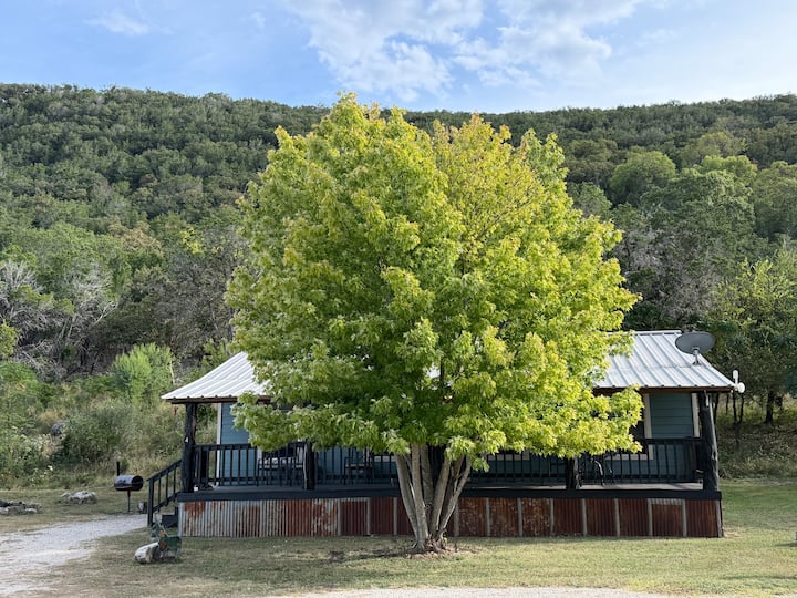 Texas River Cabin #4 - Leakey, TX