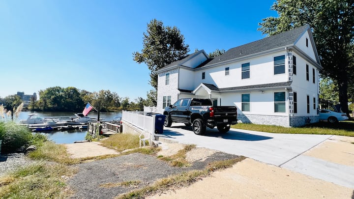 Casa De Descanso Frente Al Muelle, Vista Al Río - Bensalem, PA
