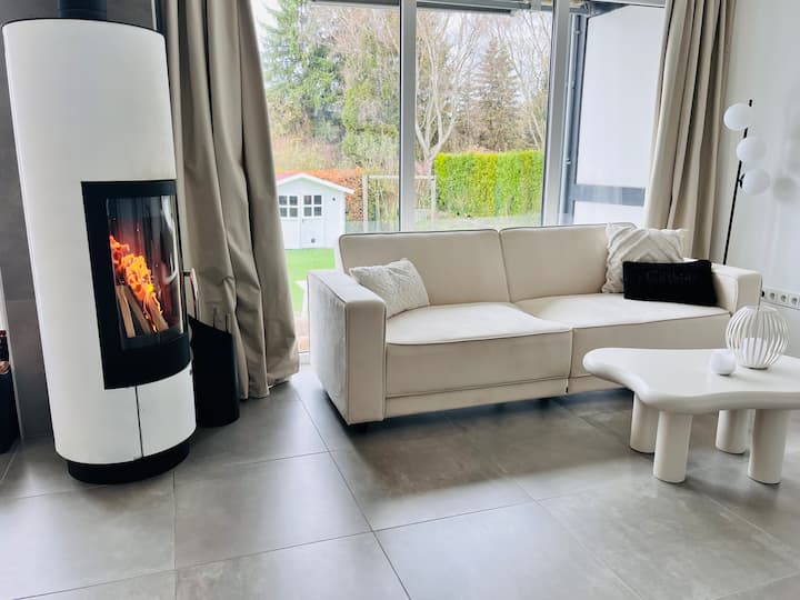 Lilamoon Apartment – Close To Airport & City Unna - Dortmund