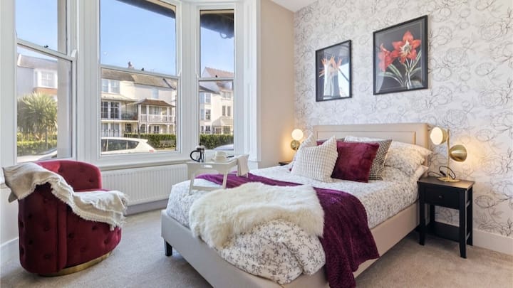 Modern Seaside Flat - Bognor Regis