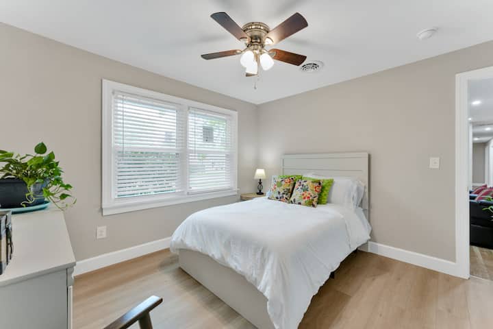 Quiet Renovated Luxury Great For Work & Long Stays - ポーツマス, VA