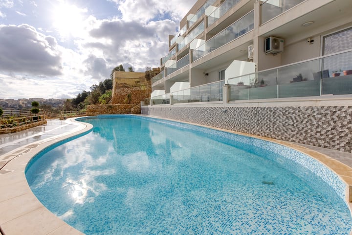 Xagħra Escape – Penthouse With Views & Pool Access - Malta