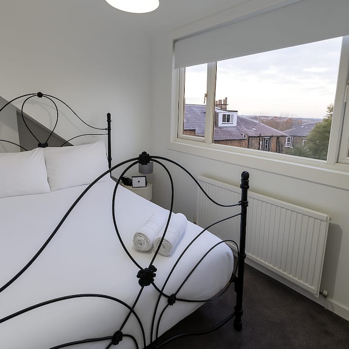 2 Bedroom Central Apartment In Kirkcaldy - Kirkcaldy