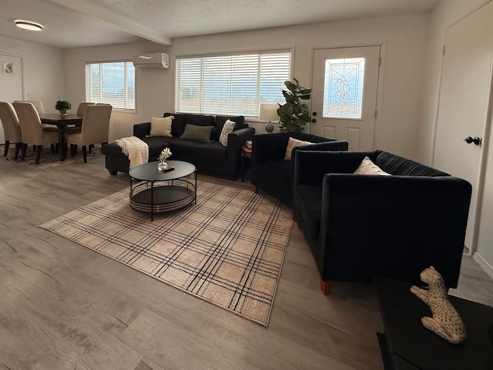 Golden Acres In Calming Caldwell - Middleton, ID