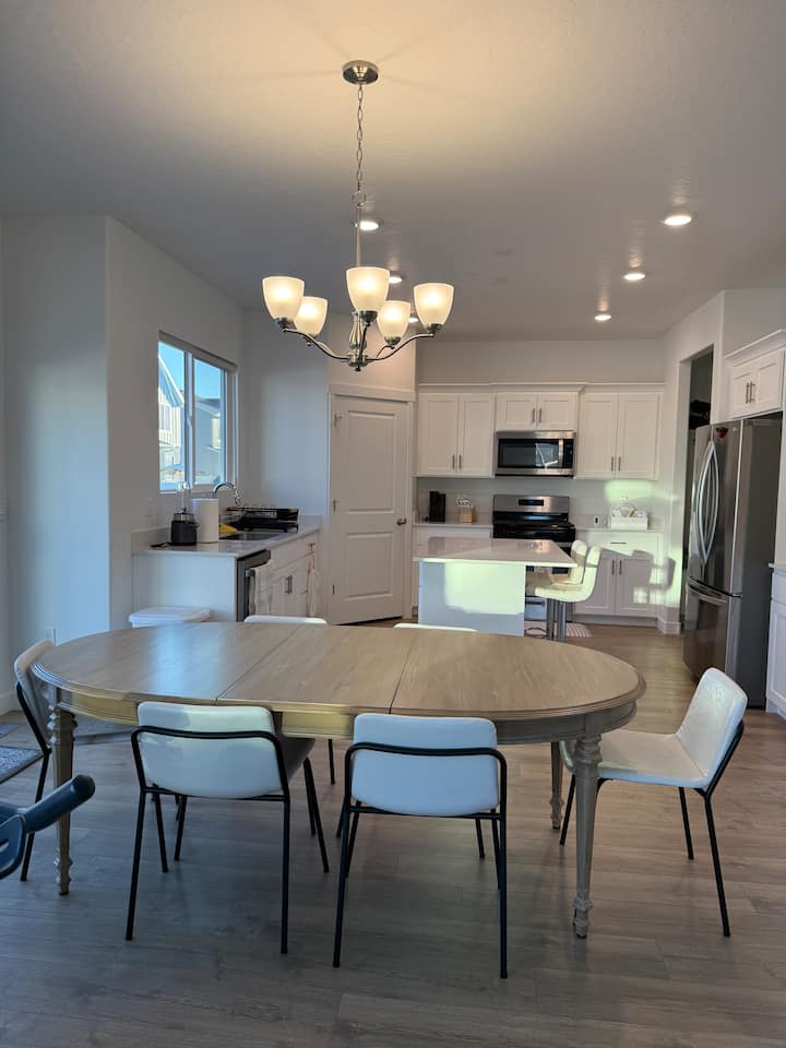 3br Home W/ Office, Trails & Pickleball – Lehi - Lehi, UT