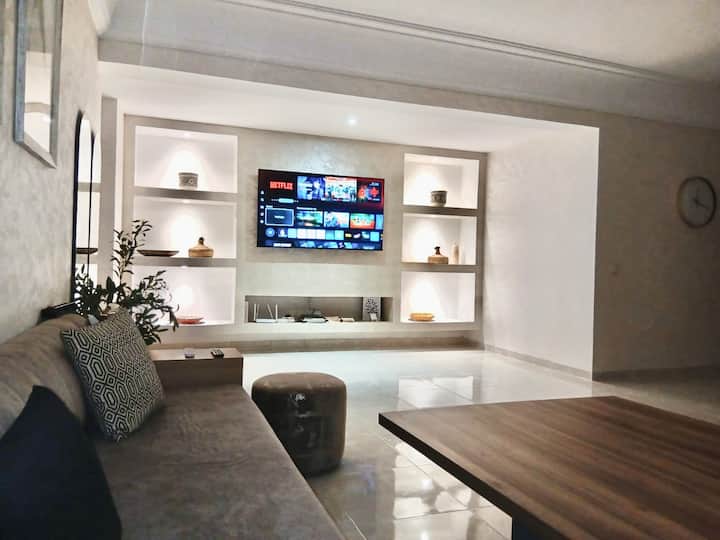 3 Ch éLégantes · Familles Uniquement · 10min Plage - Tangier