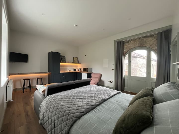 Crossdrum Courtyard Apartment 2 - The Hay - County Meath