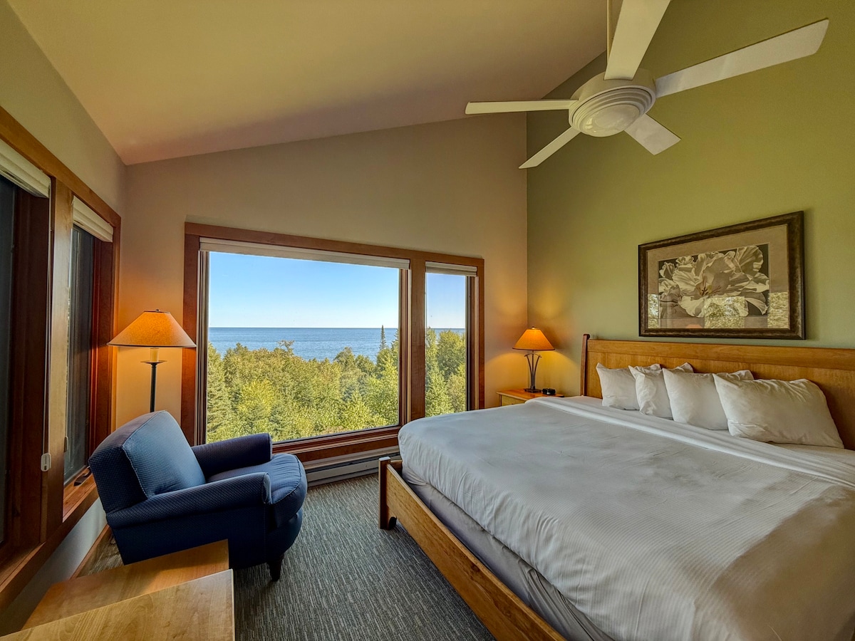 Condo de 3 chambres à coucher avec loft à Ridge & River Upper - Condos ...