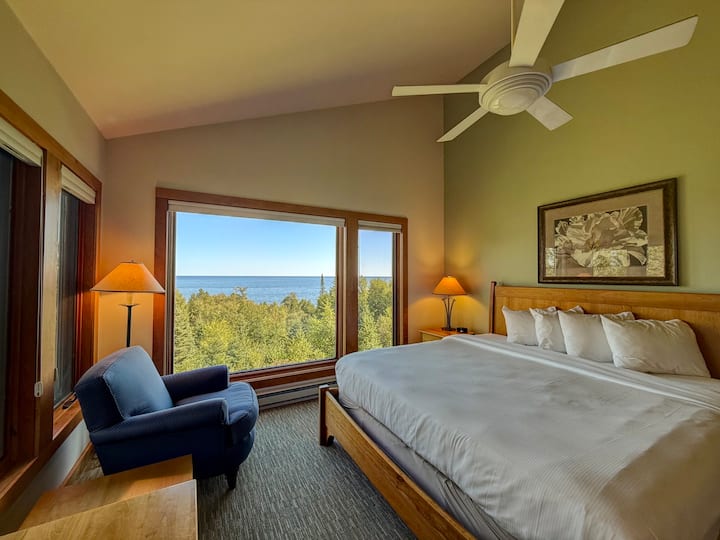 Ridge & River Upper 3 Bedroom Condo W/loft - Lutsen, MN