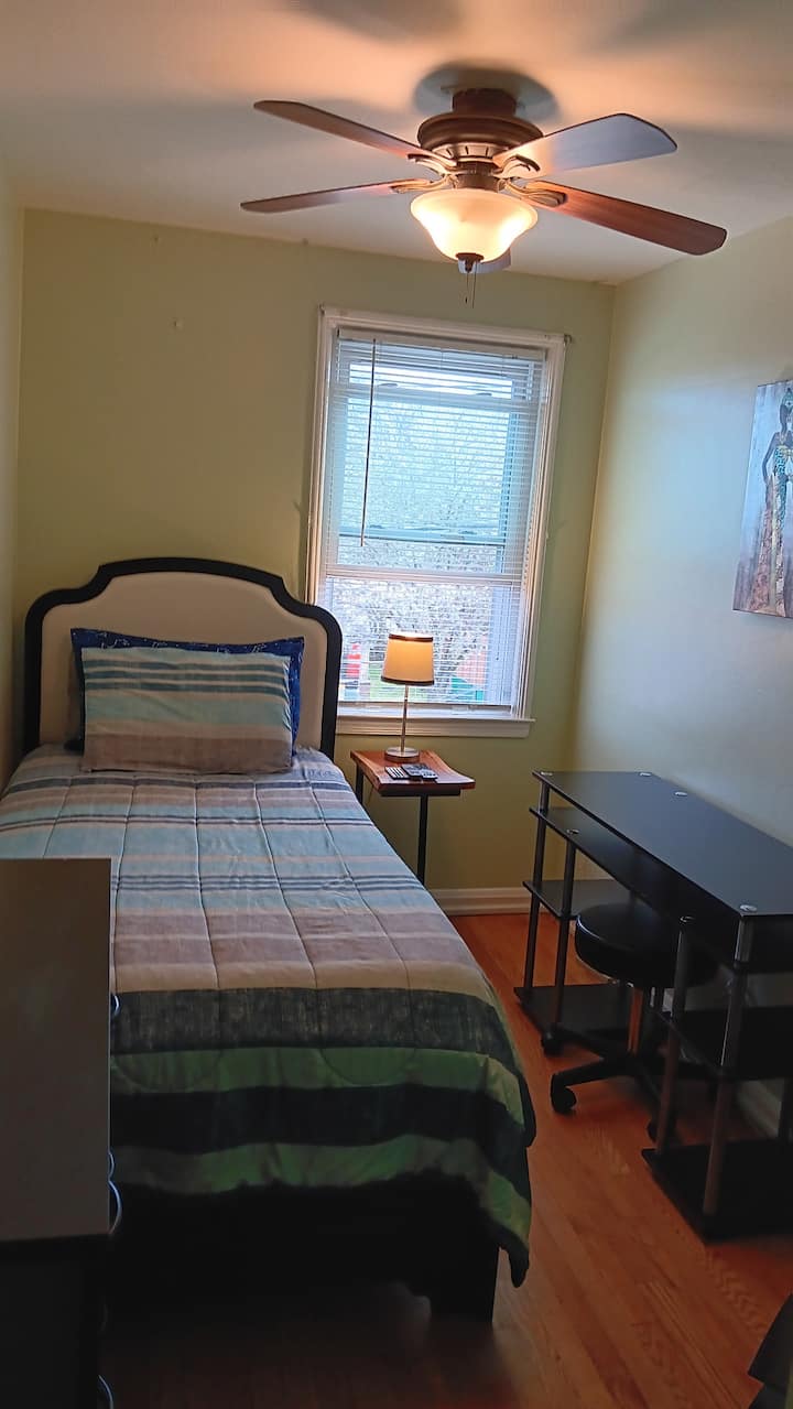 Room Near Sparrows Point, Md/john Hopkins Bayview - Dundalk, MD