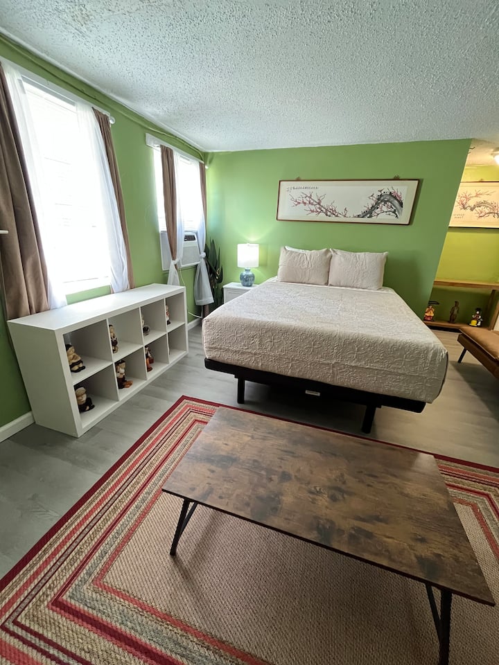 Affordable Studio Near Sgmc | Long Stays Welcome - Valdosta, GA