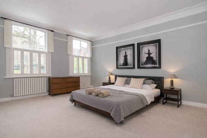 Stylish City Centre Townhouse With Hottub & Patio - Leeds