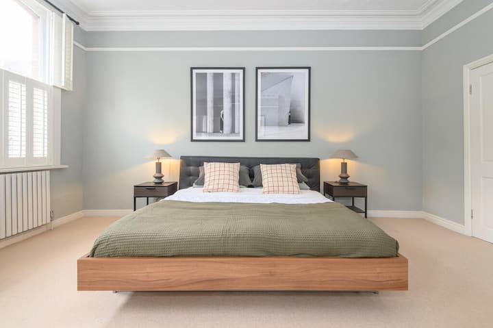 Stylish Leeds City Centre Retreat - Leeds