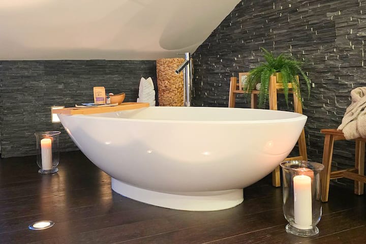 Alpines Oasen-chalet Mit Freistehender Badewanne - Saas-Fee