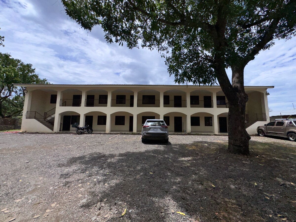 Centrico y seguro apto, 10 min de Playa del Coco 3 - Airbnb