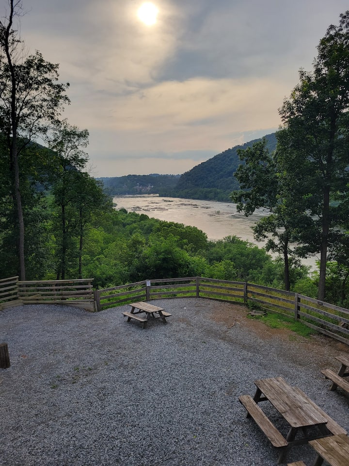 Great Views Of The Shenandoah Mountains! - Harpers Ferry, WV