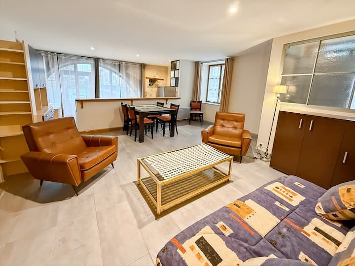 Ancien Moulin Rénové, Terrasse Au Bord De L’eau - Aurillac