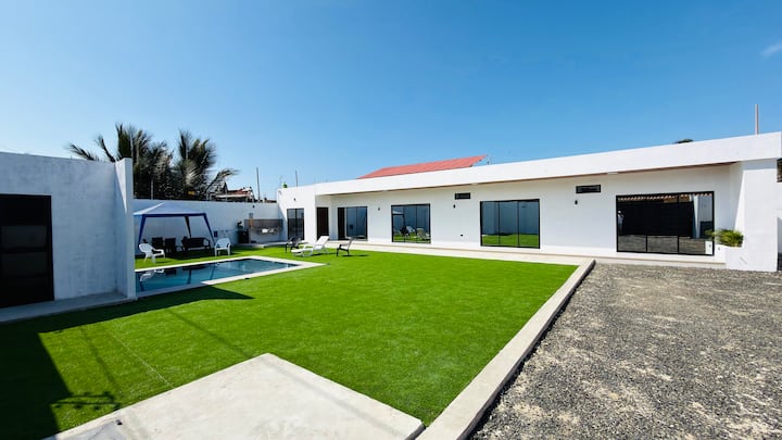 G.m. Beach House - Crucita La Bella - Crucita