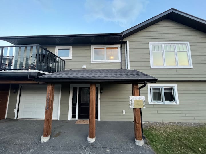 Turtle Mountain Getaway: Cozy Home On The Mountain - Bellevue