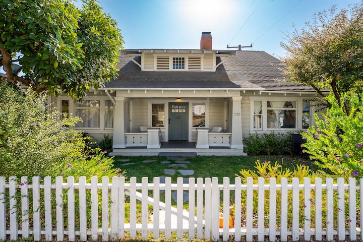 The Hillside Cottage - Ventura, CA