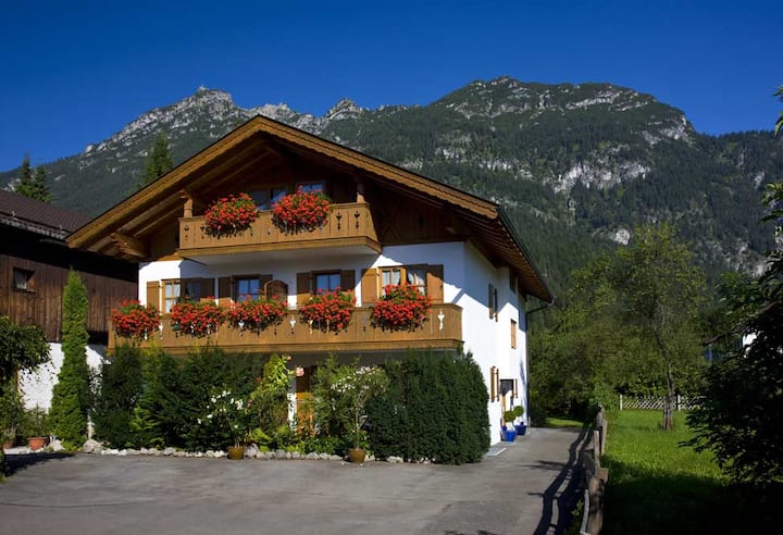Top Lage Im Herzen Von Garmisch - Zugspitze