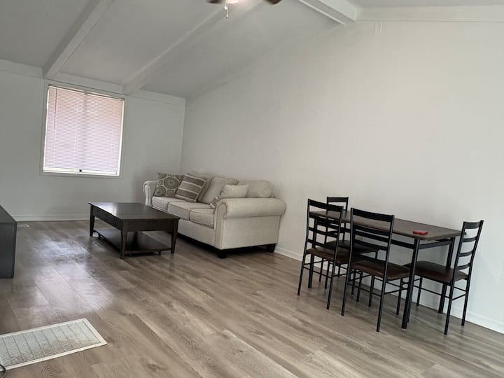 3 Beds 2 Baths Lake Home Near Kia Center Stadium - Winter Park, FL