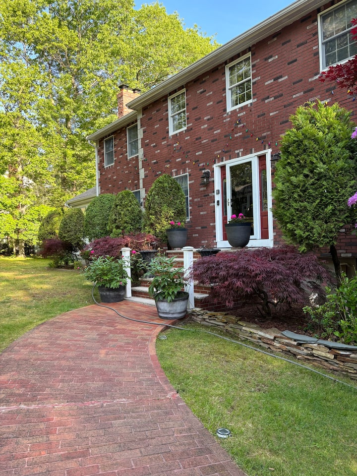 Ms Bedroom Suite, K. Bed, 2 Brs, 3 Baths, 128/rt1. - Wakefield, MA
