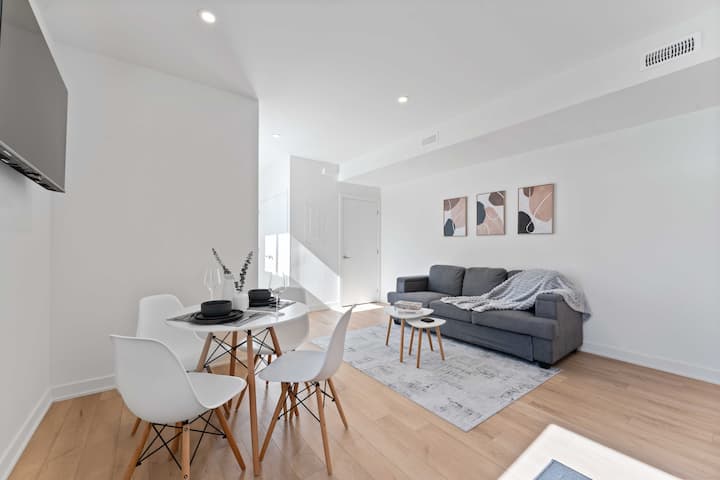 New Bright And Upscale 2bed | 10 Mins To Dt - Ottawa