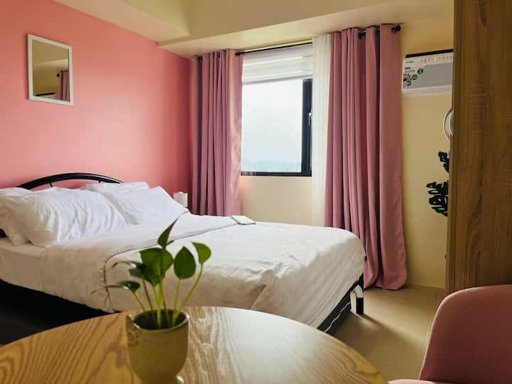 New! Elaris Suite Tagaytay | Wi-fi, Ps4, Netflix - Talisay