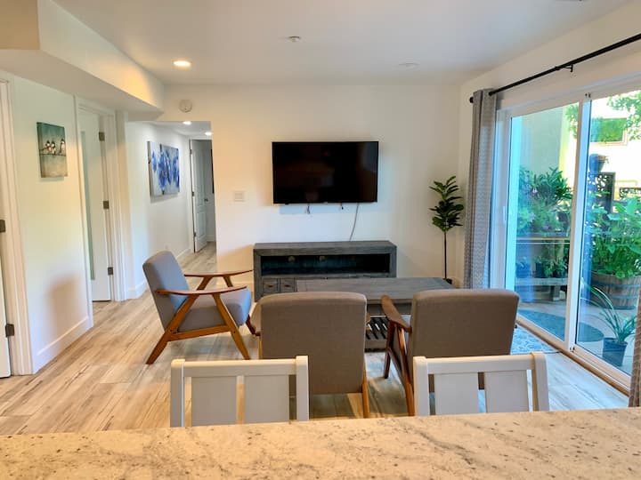 2 Bedrooms Garden Oasis, Ac, Washer/dryer, Parking - Hayward, CA