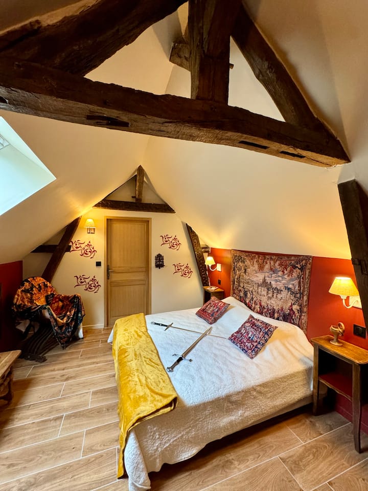 Le Logis Des Chevaliers - Sens