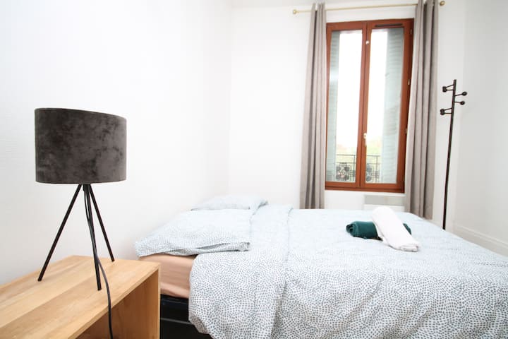 Logement Pour 2 Personnes Près Du Stade De France - Saint-Denis, France
