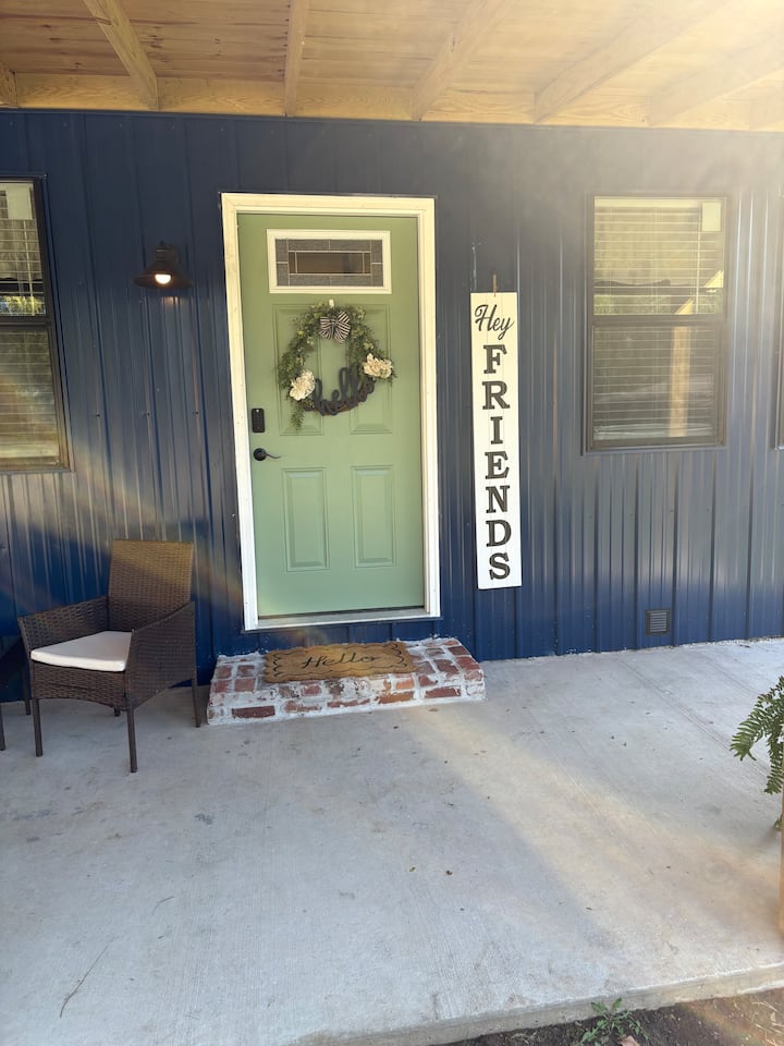 Coweta Little Blue House - Broken Arrow