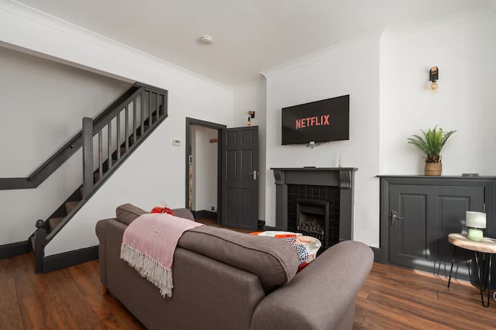 Modern Oasis By The Beach - Cleethorpes