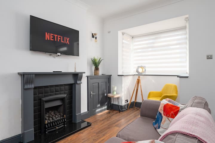 Modern Oasis By The Beach - Cleethorpes