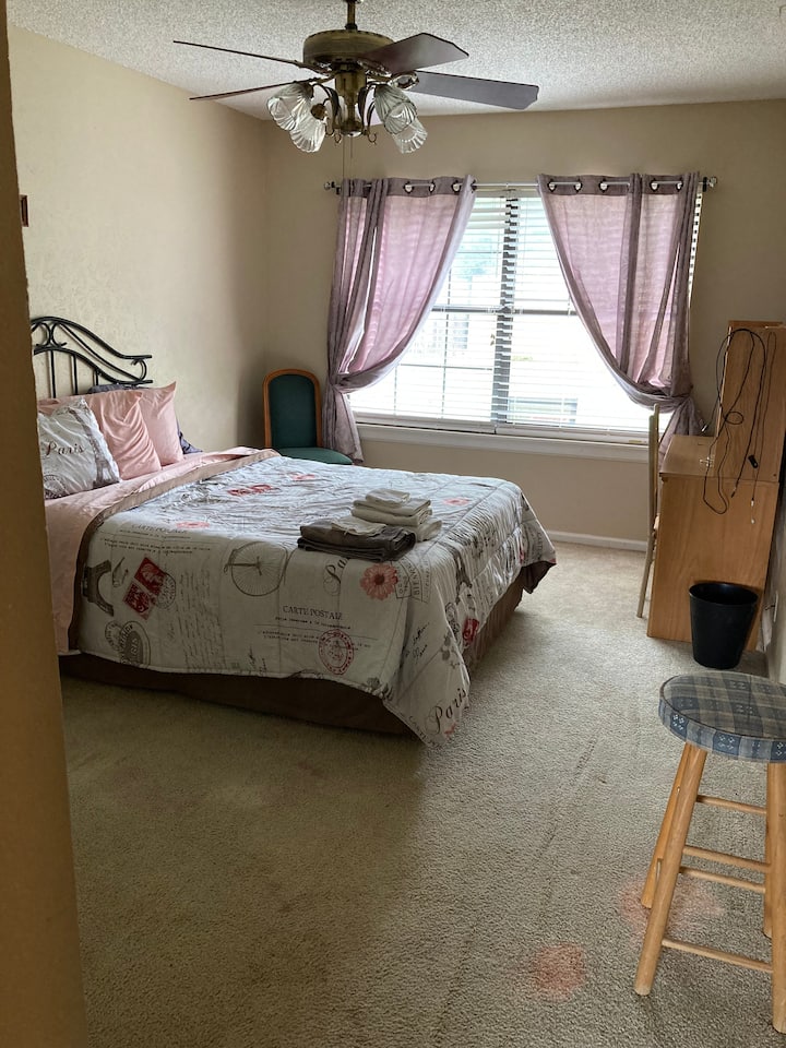 3 Br1 Ba. Sleeps 8. $977/mon. Contractors Welcome - Wichita Falls, TX