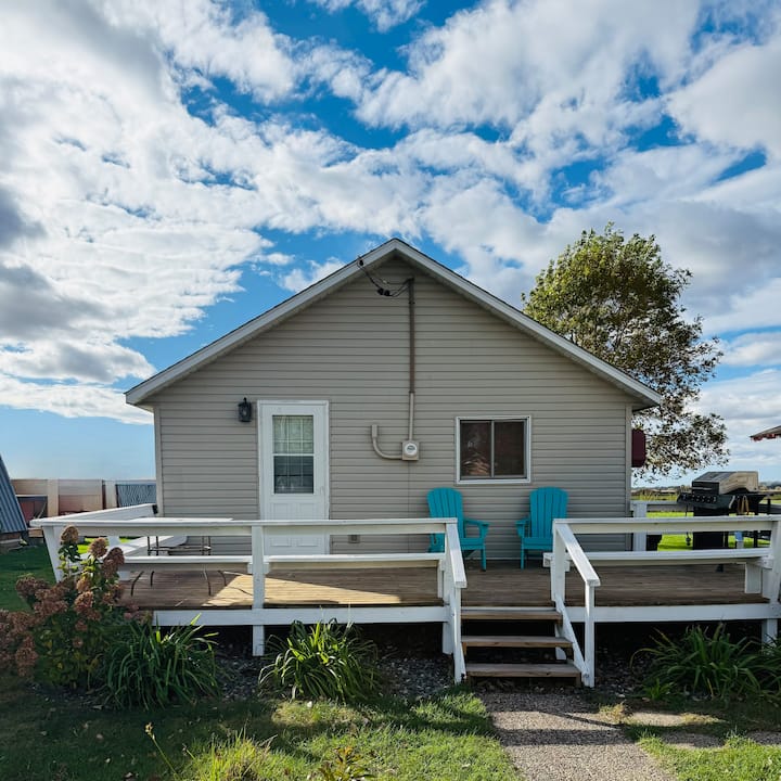 Cozy Cabin Lake View Walk To Beach & Restaurants - Glacial Lakes State Park, Starbuck