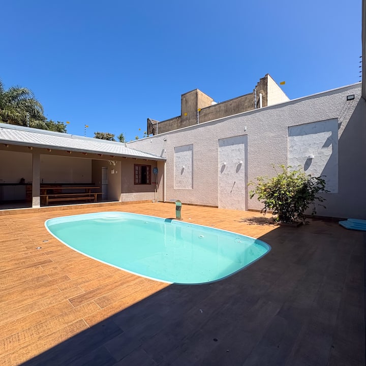 Casa Aconchegante Com Suítes, Piscina E Edícula. - Foz do Iguaçu