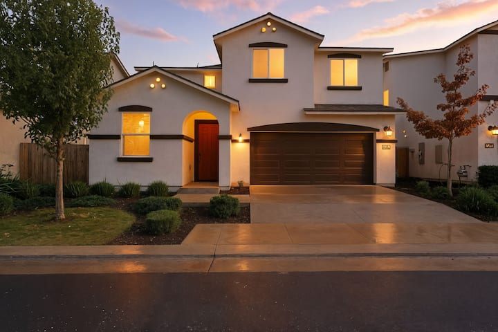 The Giant Sequoia - Visalia, CA
