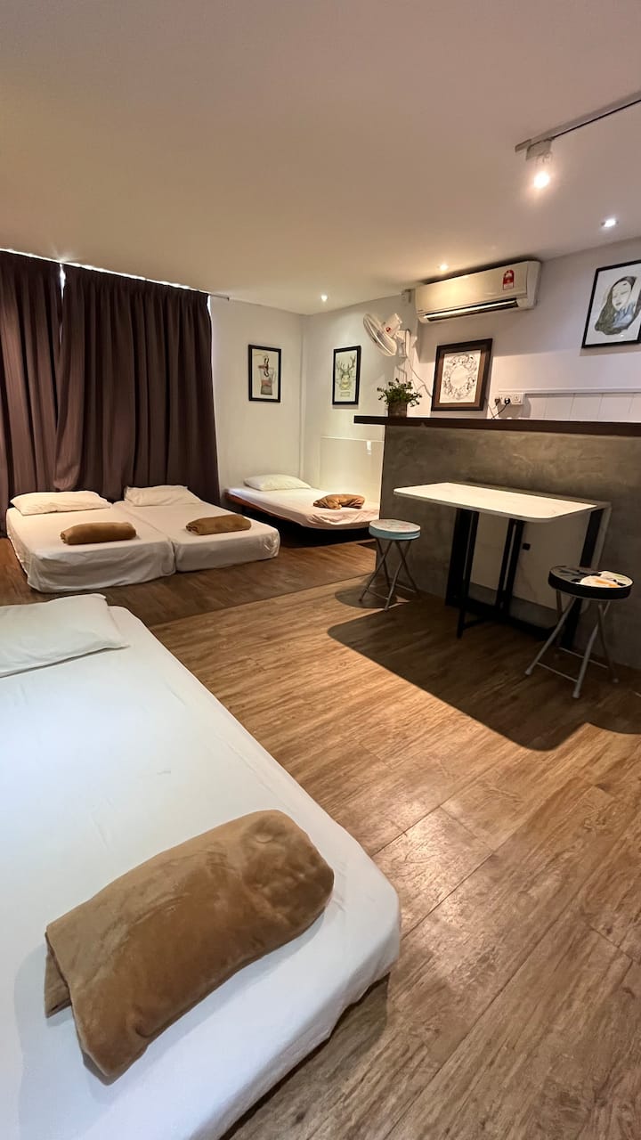 Studio With Open Bar Kitchen/lrt/mall/wi-fi/1-5pax - Puchong