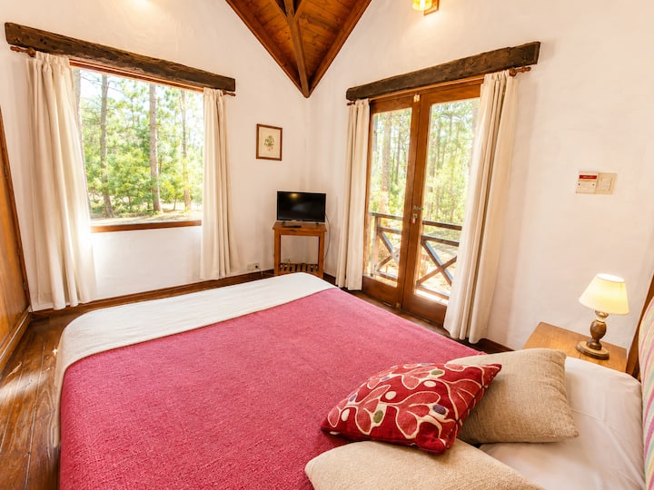 Cabaña En El Bosque Con Hogar Cochera Zona Centro - Villa Gesell