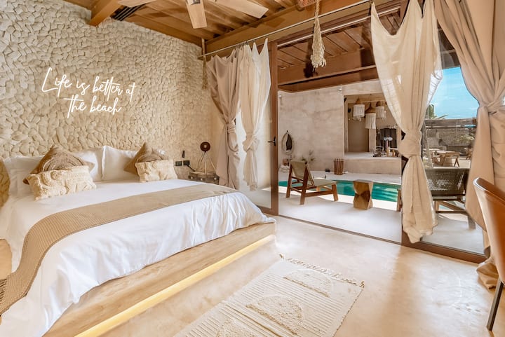 Pool-access Luxury Room With Partial Sea View - Holbox