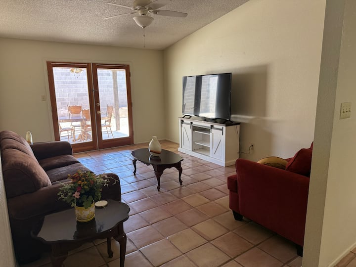 Yuma Centrally Located House - Yuma, AZ