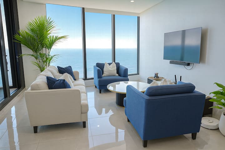 Your Ocean Sanctuary In Surfers Paradise - Surfers Paradise