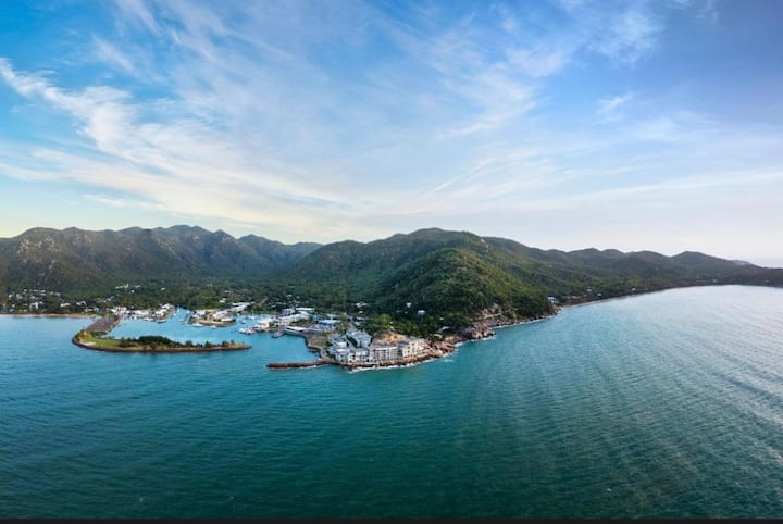 Magnetic Island
Luxe Retreat - Magnetic Island