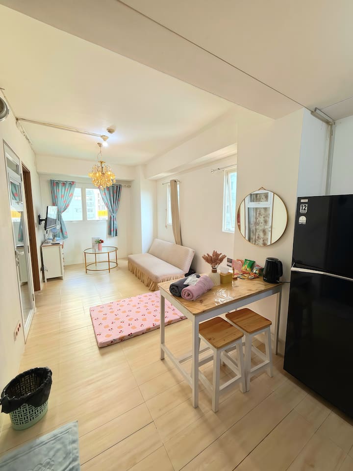 Beauty Apartment 2 Br 7 Person - Bekasi